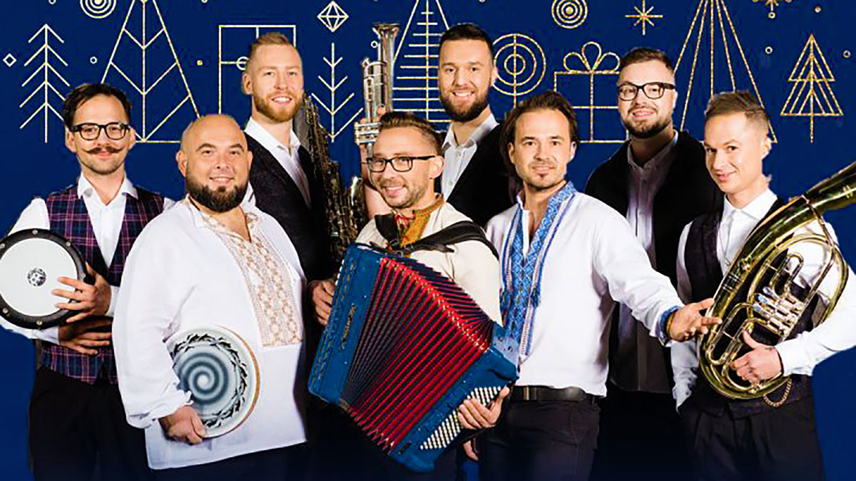 Enej gra polskie kolędy i pastorałki w Parafii św. Stanisława Kostki w Nowym Jorku - > Nowy Jork ...